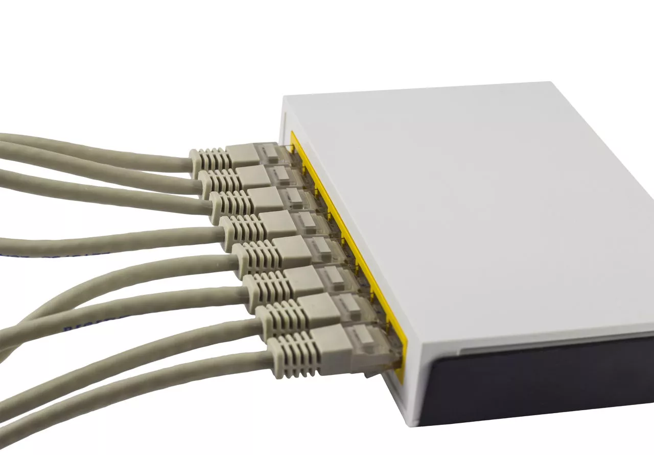 Jenis-Jenis Switch : Manage Switch dan Unmanaged Switch - BengkelTI